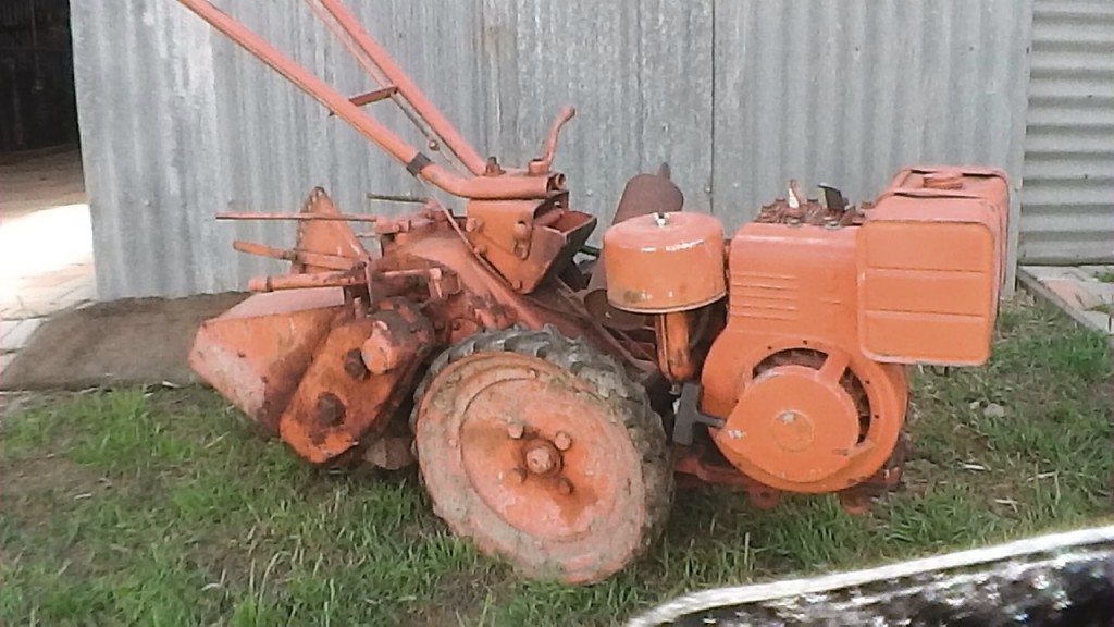 Unknown Howard? rotary hoe model. - Vintage Horticultural and Garden ...